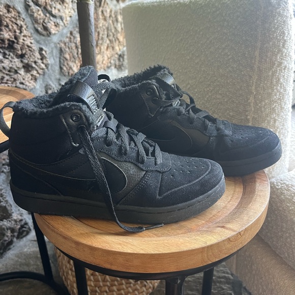 Nike | Shoes | Nike Hightop Sneakers With Fur Lining | Poshmark